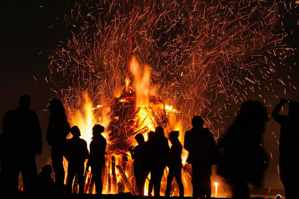 Bonfire Night at Yeadon Cricket Club – The White Swan